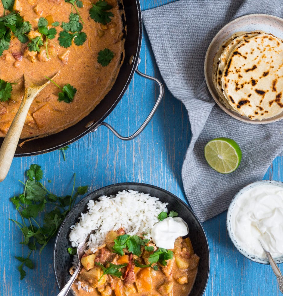 Indisk curry med blomkål og gulerødder - opskrift på indisk ret med ris