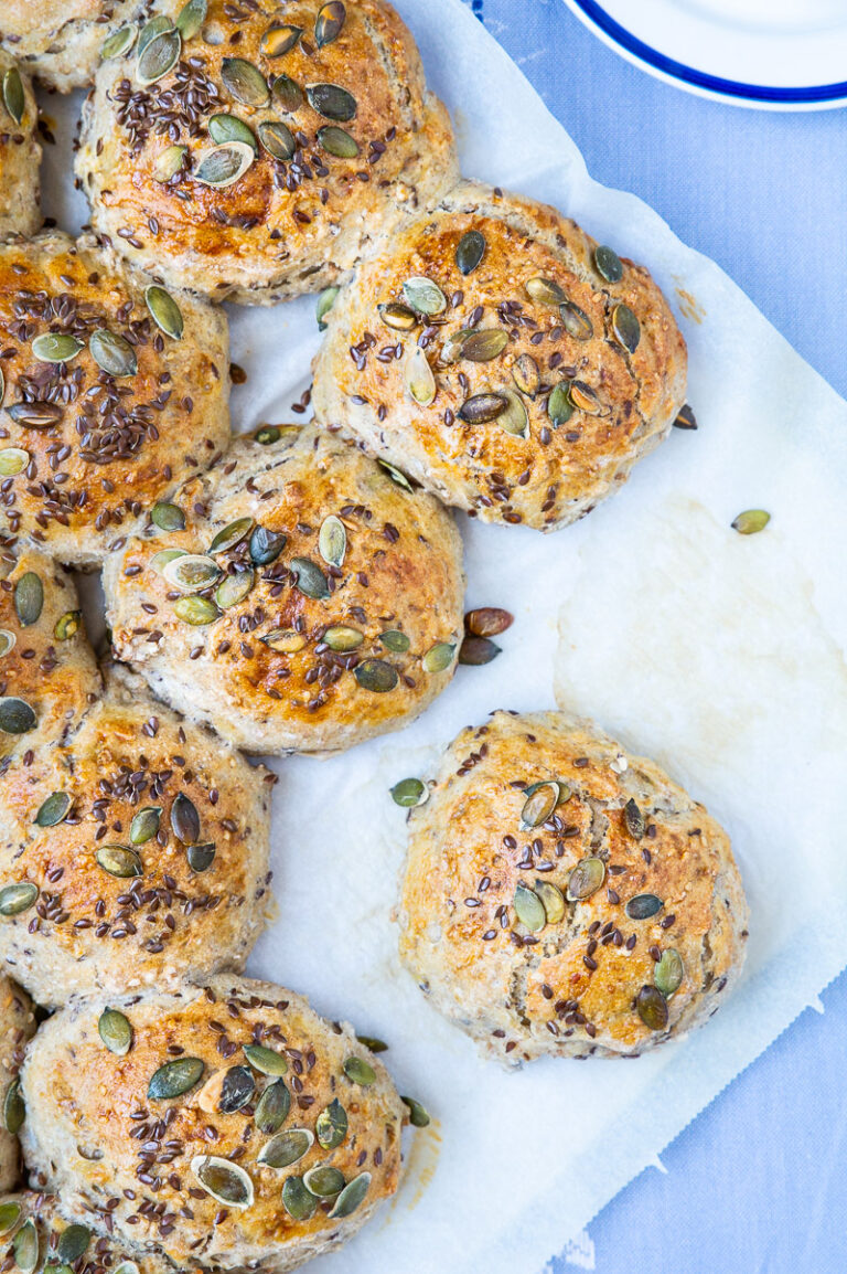 Grovboller - nemme og sunde boller- opskrift på grovboller - Stinna