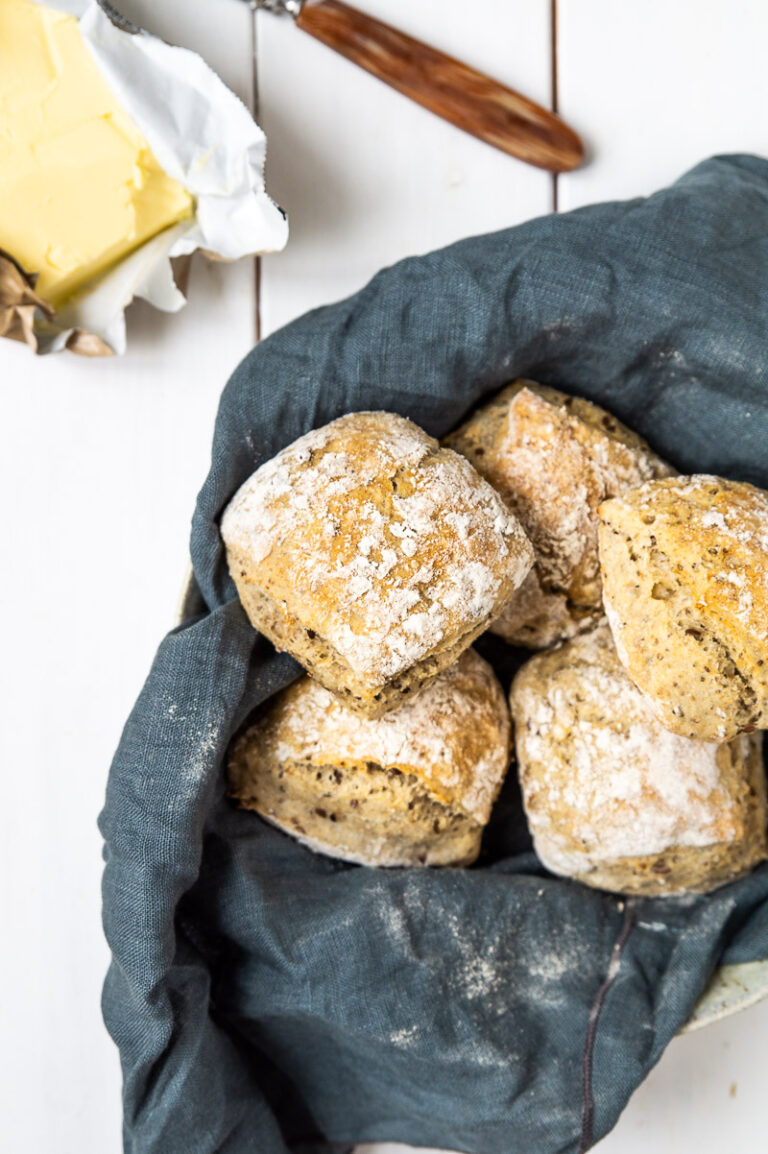 Gammeldags æblekage - i en ny luksus version med marcipan