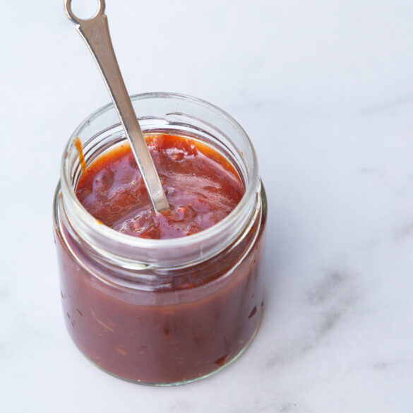 BBQ marinade - hjemmelavet barbecue sauce med ketchup - Stinna