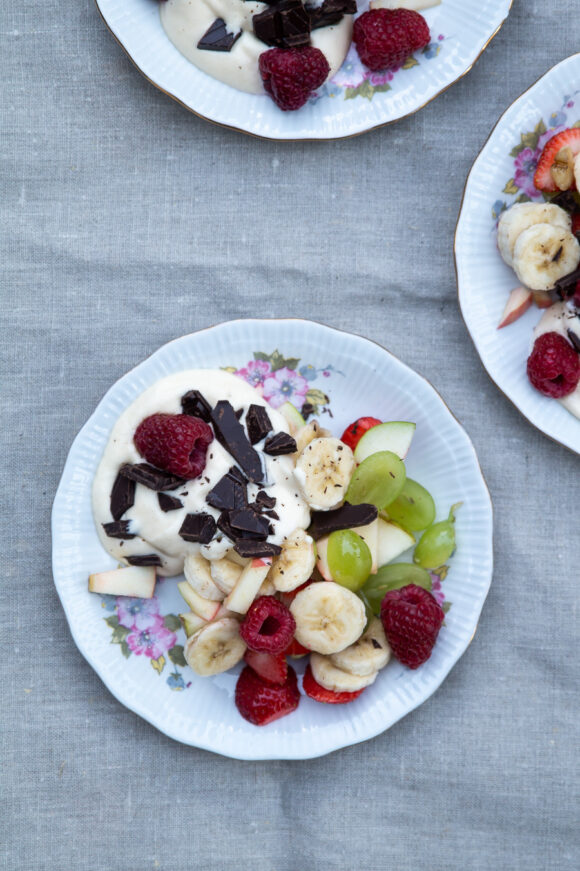 Melonsalat - opskrift på sommersalat med melon, blåbær og spinat - Stinna