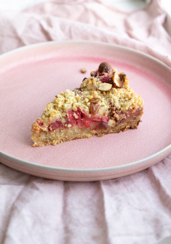 Rabarberkage med marcipan | opskrift på nem kage med rabarber