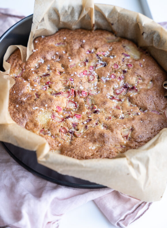 Den bedste rabarberkage - nem kage med rabarber