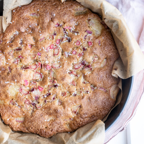 Den bedste rabarberkage - nem kage med rabarber